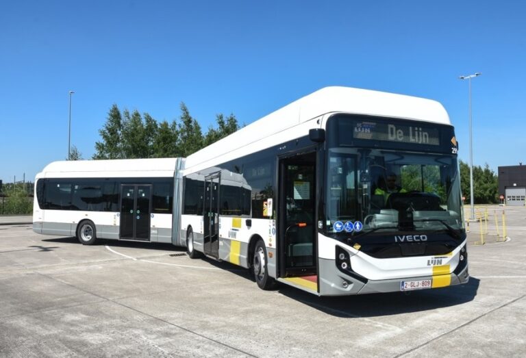 Les bus électriques zéro émission IVECO BUS fabriqués en France s ...